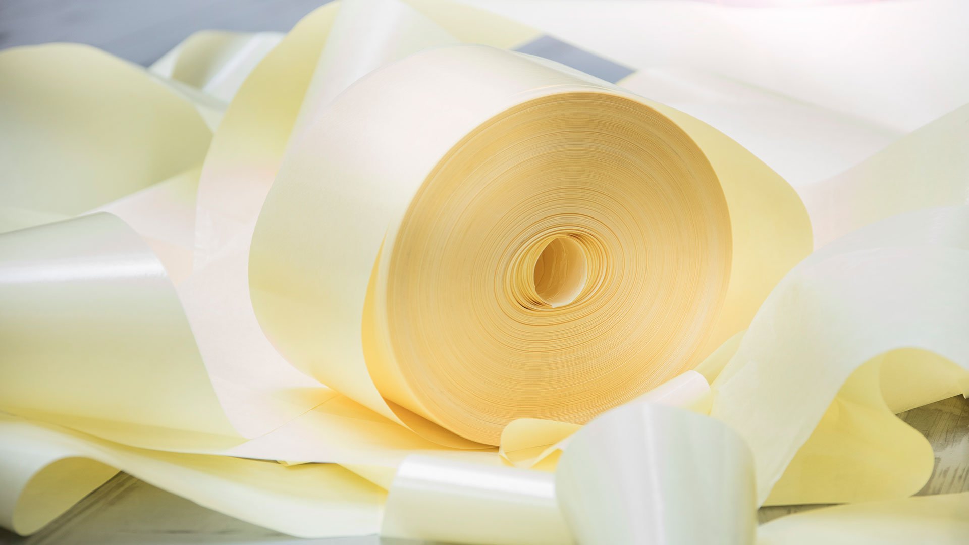 Watch webinar: Lead the way in closing the label waste recycling loop | UPM Adhesive Materials