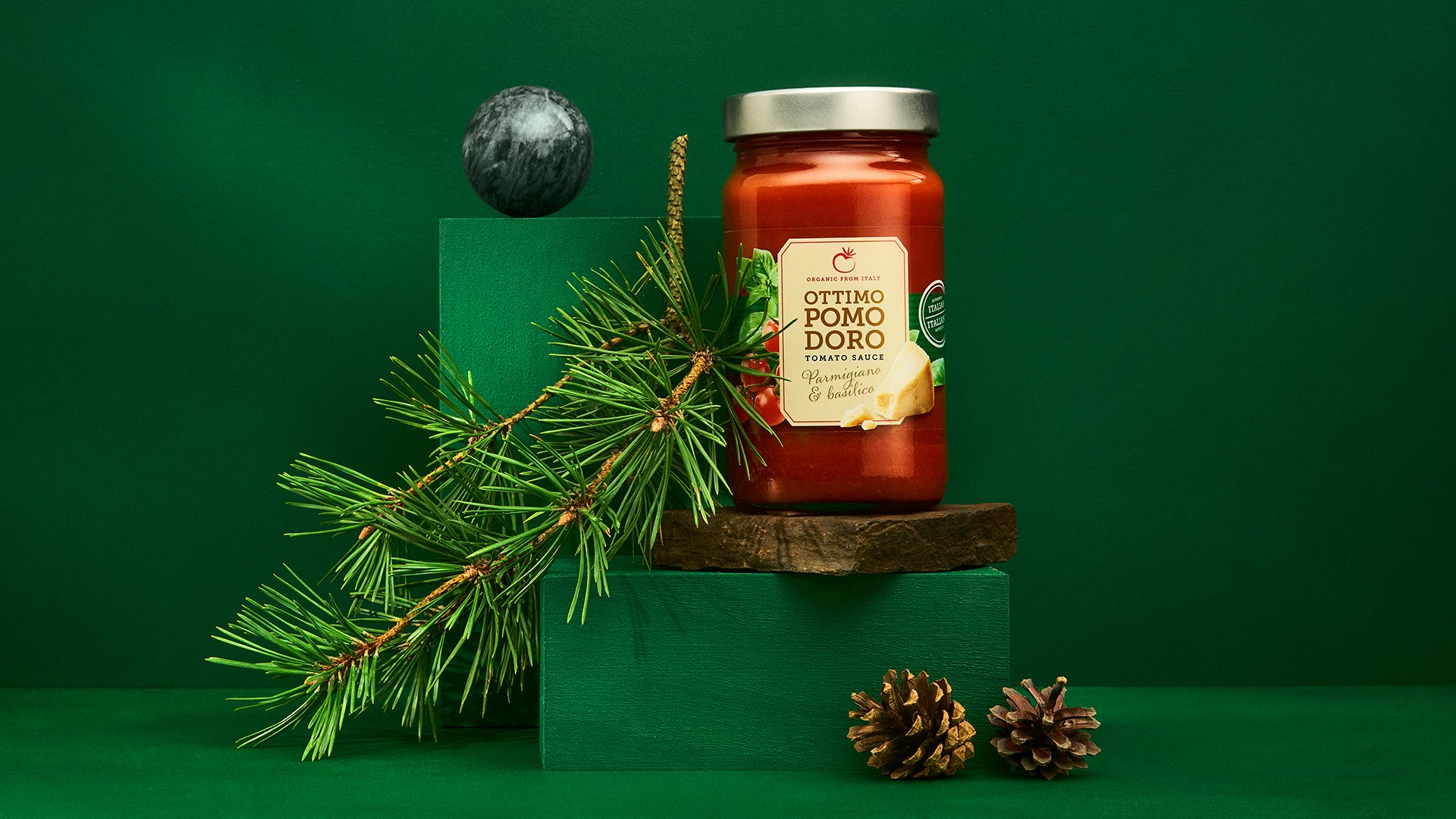 Sustainable food packaging | UPM Adhesive Materials